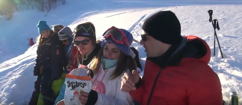 Norwegian Jerks Put Sand On Cross Country Ski Trail And Record People Falling Unofficial Networks